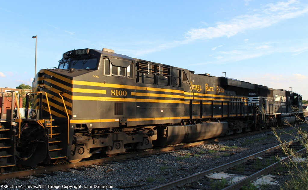 NS 8100
